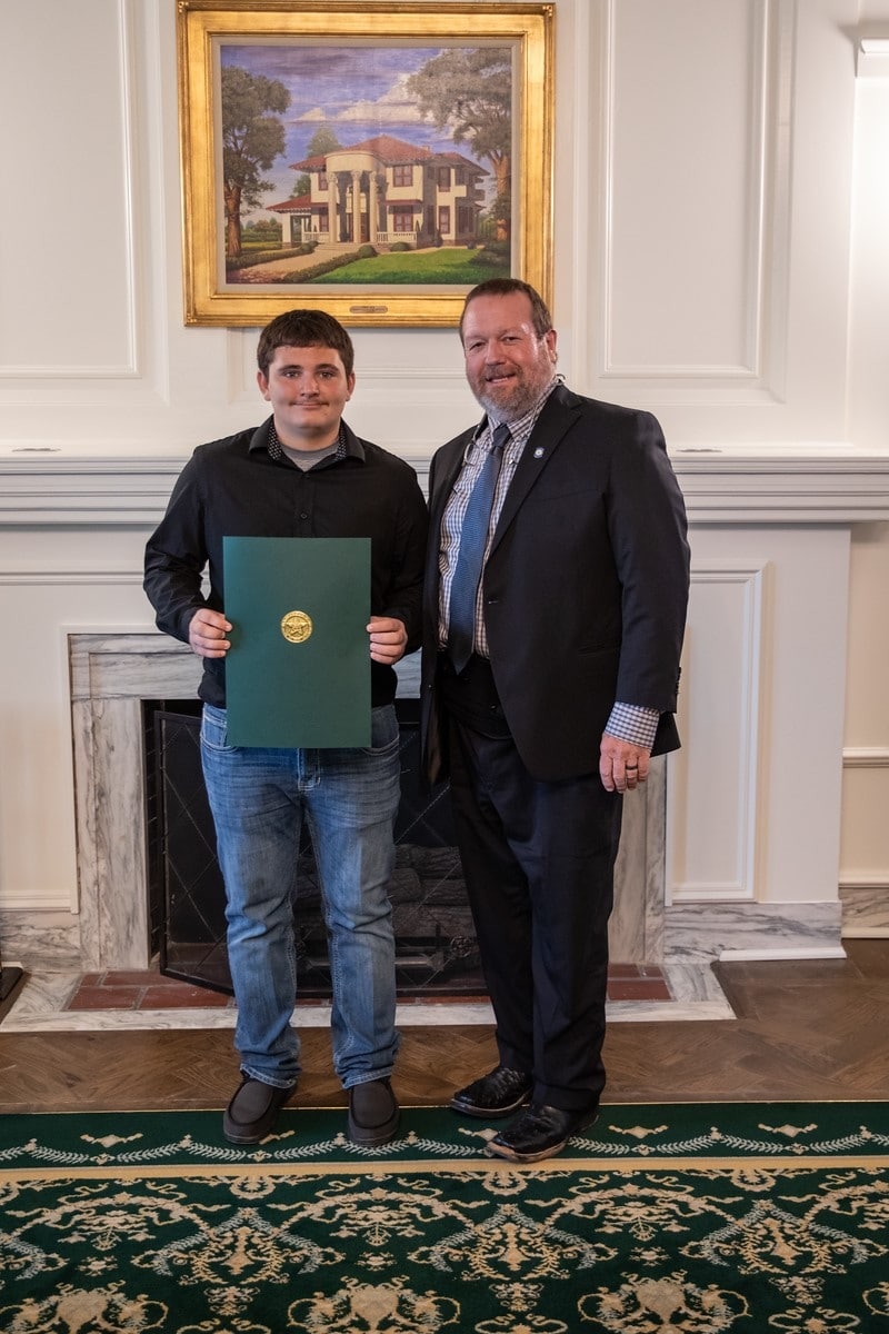 Rep. Dempsey Honors 2023 State Trapshooting Champion - OKW News
