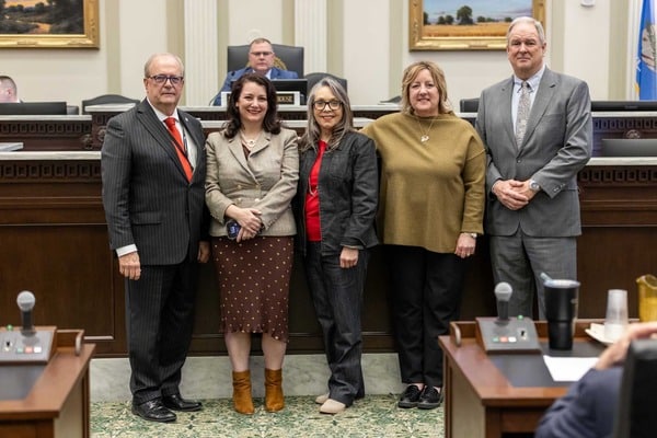 Williams, Roberts Recognize Lisa Moss, Oklahoma Survivors’ Act - OKW News